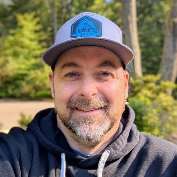 AIDOL - Humanoid.guide